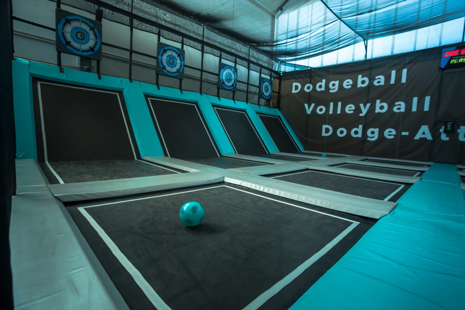 The Jump Spot - Le plus grand parc de trampoline de Suisse